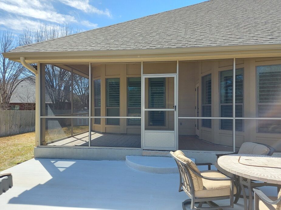Different Types of Screen Enclosures - Texas Custom Exteriors